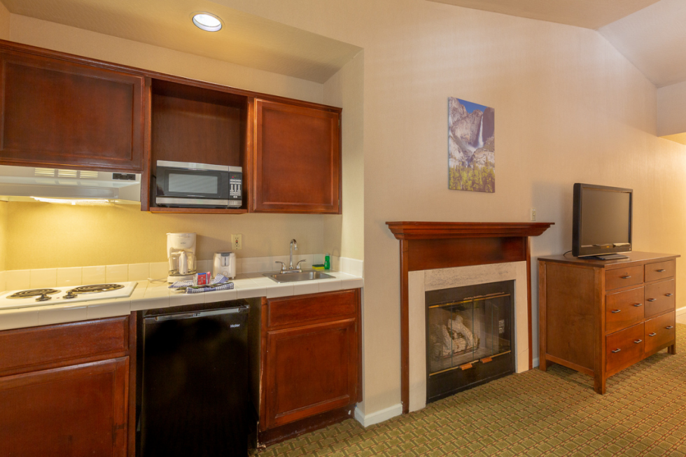 5 Reasons Why You Should Stay at Yosemite View Lodge - yosemiteresorts.com